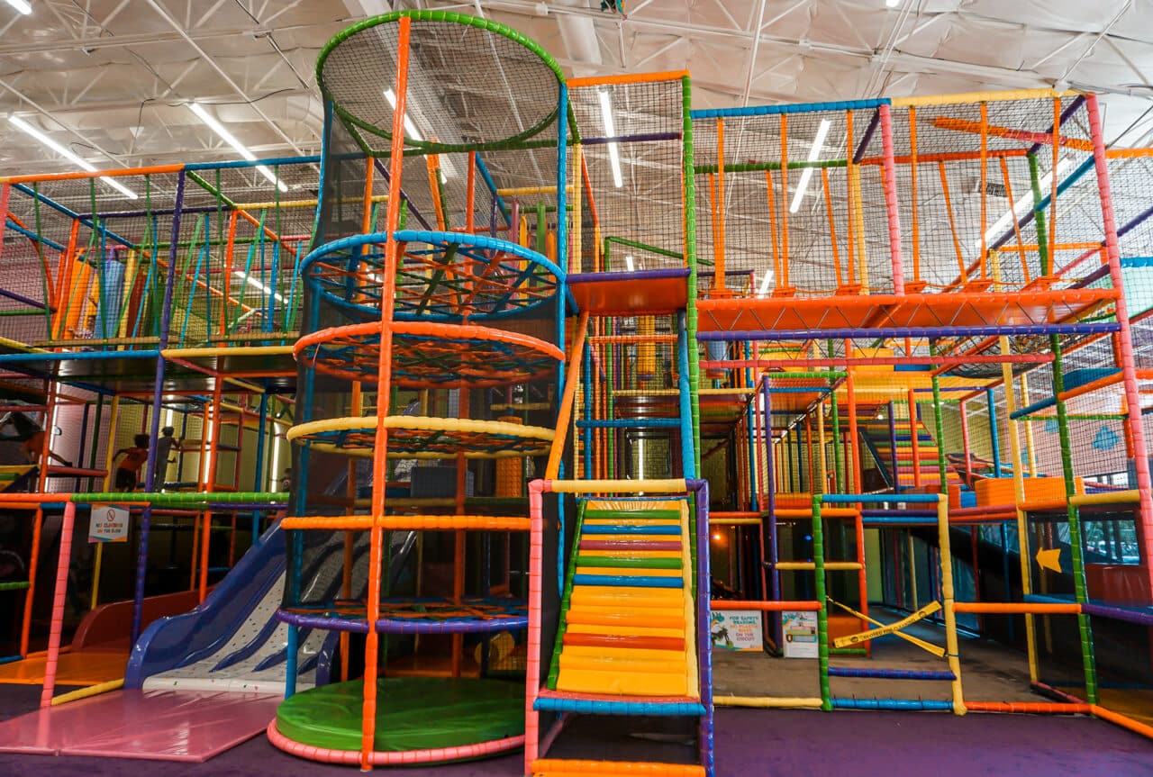 56 Fun Indoor Playgrounds in Dallas (From a Local Mom)